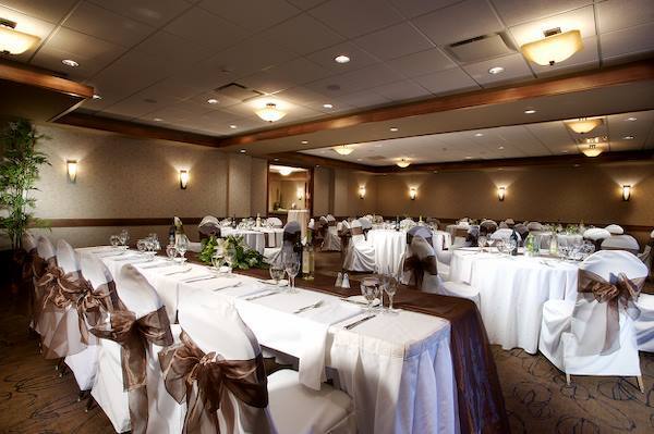 Delta Hotels Calgary South - Genuvenue